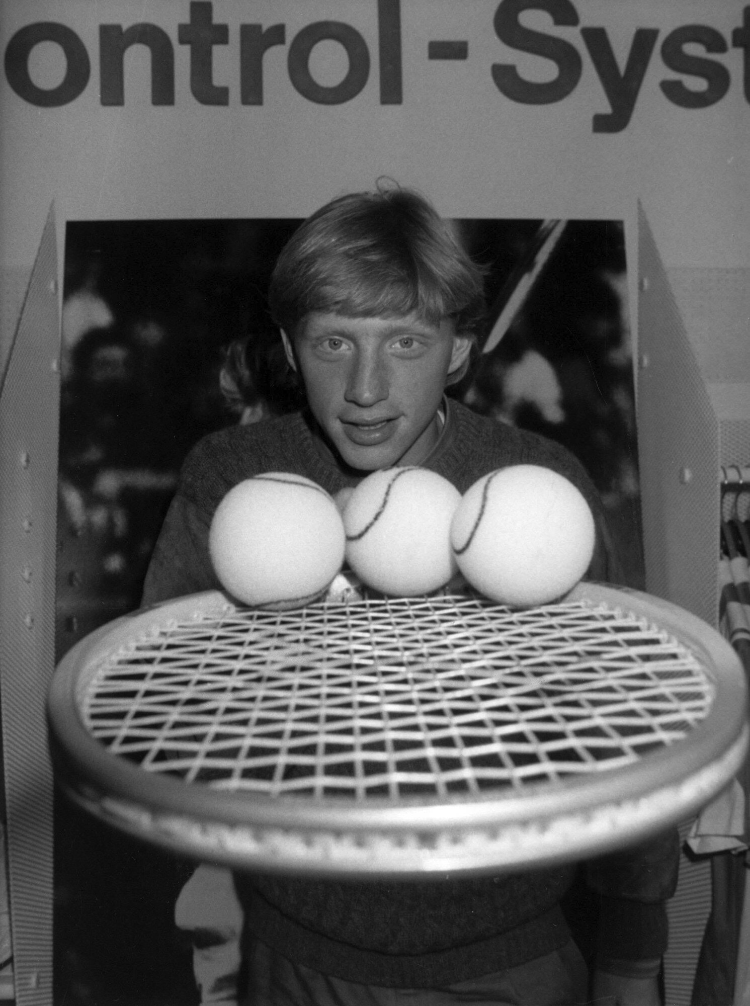 Platoniczna przyjaźń oraz Świat kontra Boris Becker na materiałach od ...